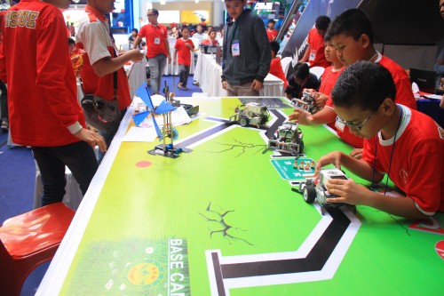 Ratusan Pelajar Adu Kreativitas Lewat Lomba Robotik | MalangTIMES