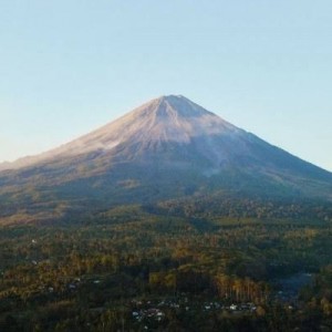 Pendakian Gunung Semeru Kembali Dibuka, Catat Jadwal dan Syaratnya ...