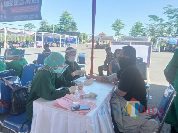 Kejar Herd Immunity Pemkab Malang Dan Polres Malang Gelar Vaksinasi