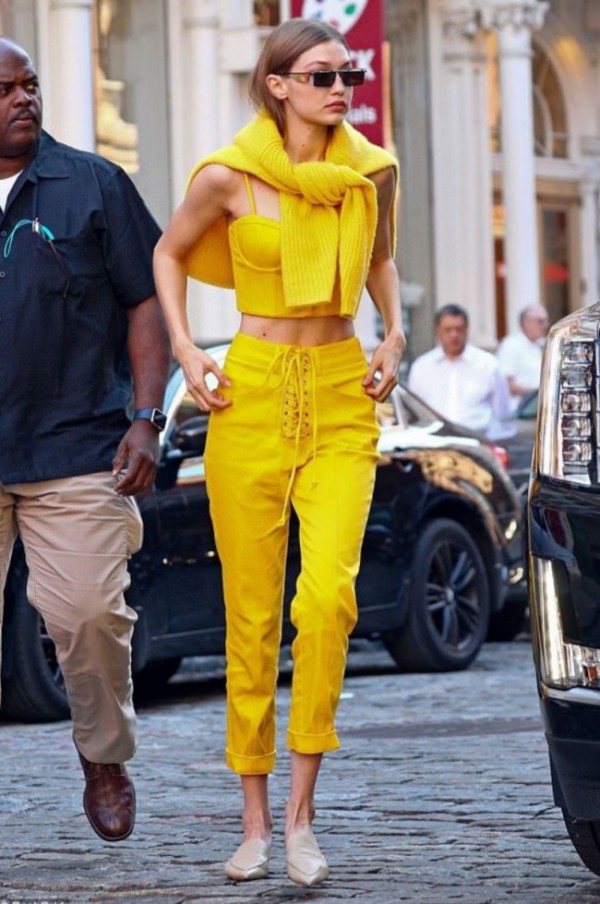 Favoritkan Outfit Kuning, Begini Cara Padu Padankan | MalangTIMES