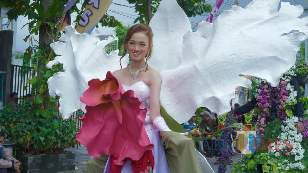 Unggulkan Bunga dan Budaya, Batu Art Flower Carnival Angkat Potensi ...