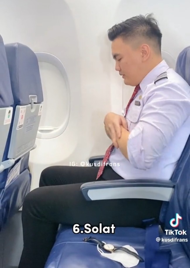 Pramugara Ini Bagikan Tata Cara Tayamum di Pesawat, Simak Penjelasannya